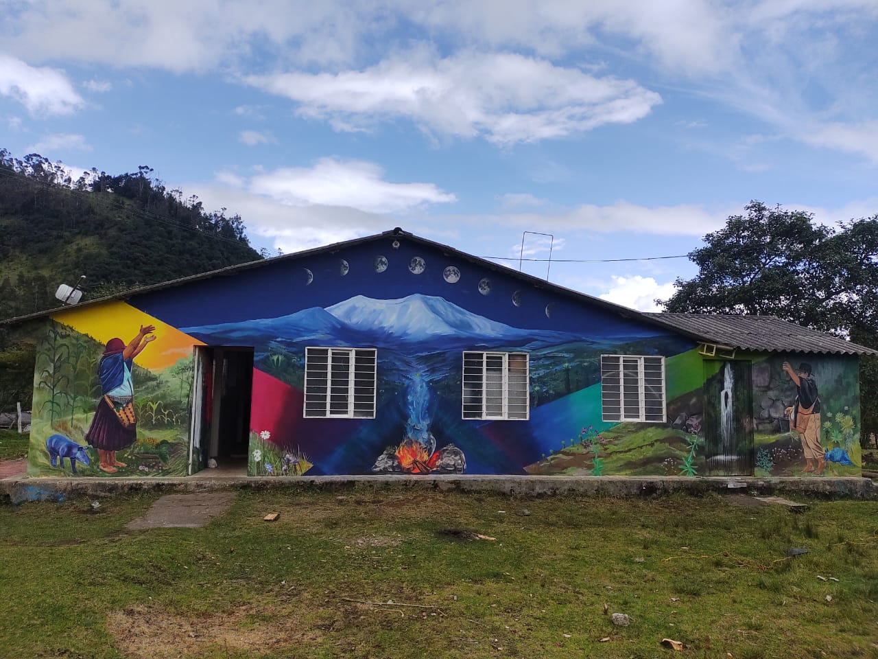 Murales que narra la lucha y resistencia del resguardo indígena de ...
